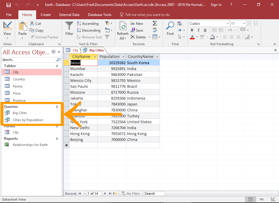 How to Create a Simple Select Query in Design View in Access 2016